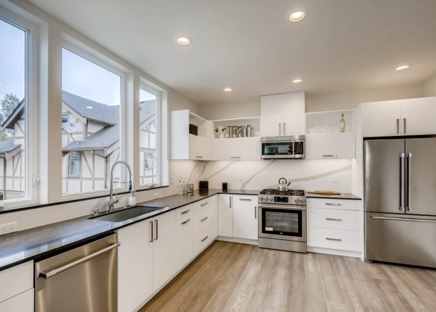 942 Broadway E - Solid Rebuild